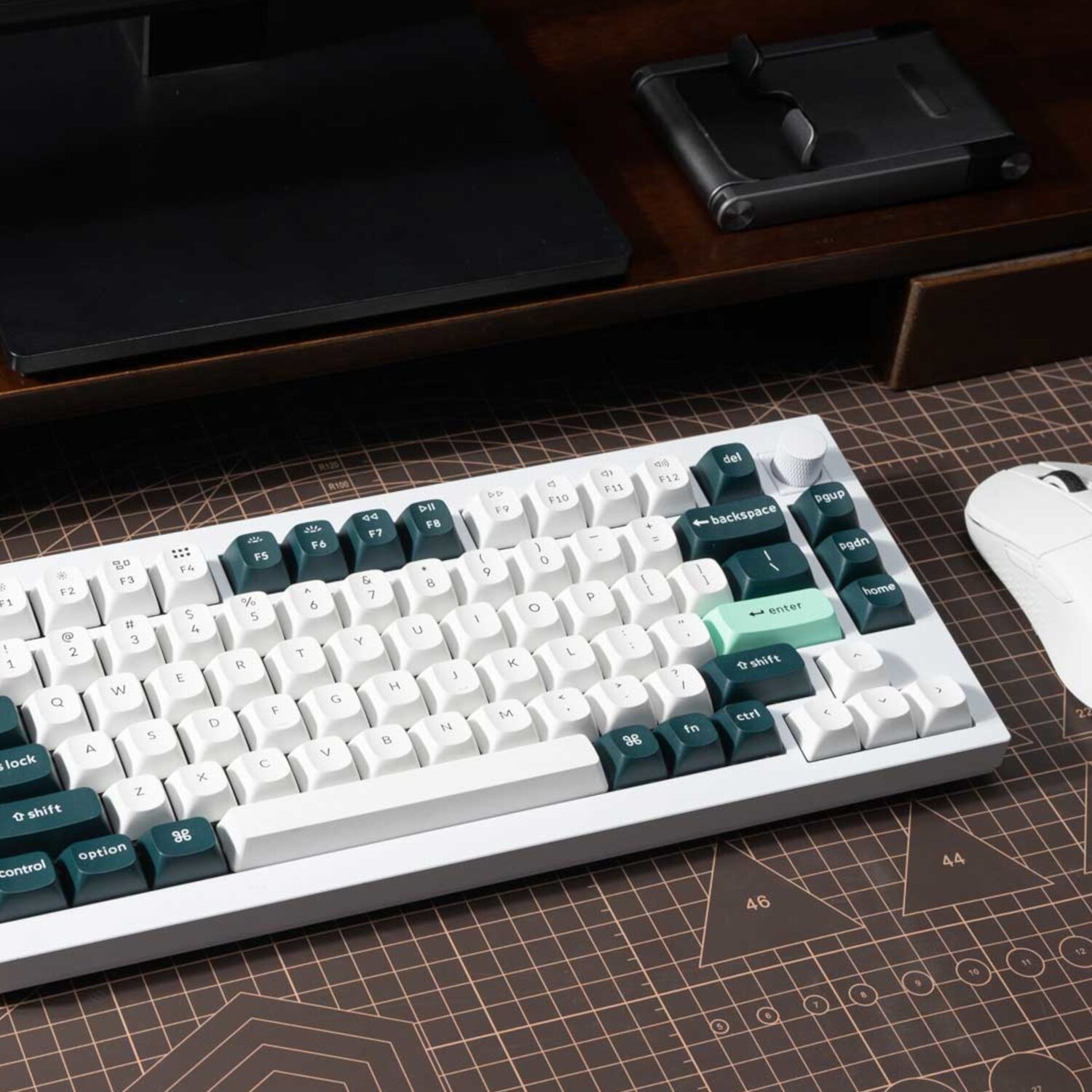 Keychron Q1H-P1 QMK Wireless Custom Keyboard - White - Ac1Tech
